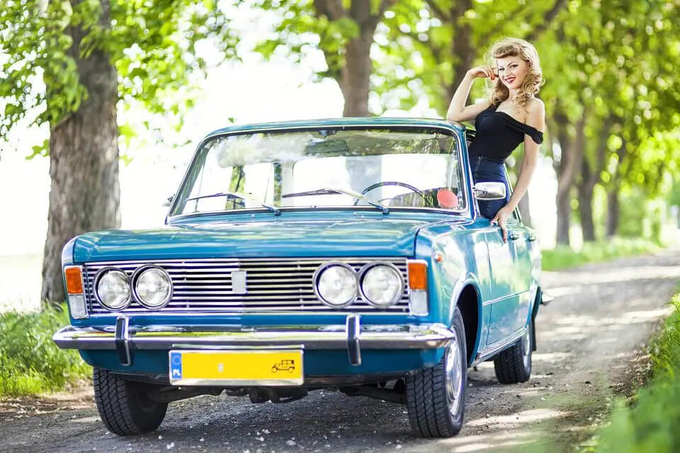 Żółte tablice rejestracyjne w Polsce – co oznaczają, kiedy przysługują ...
